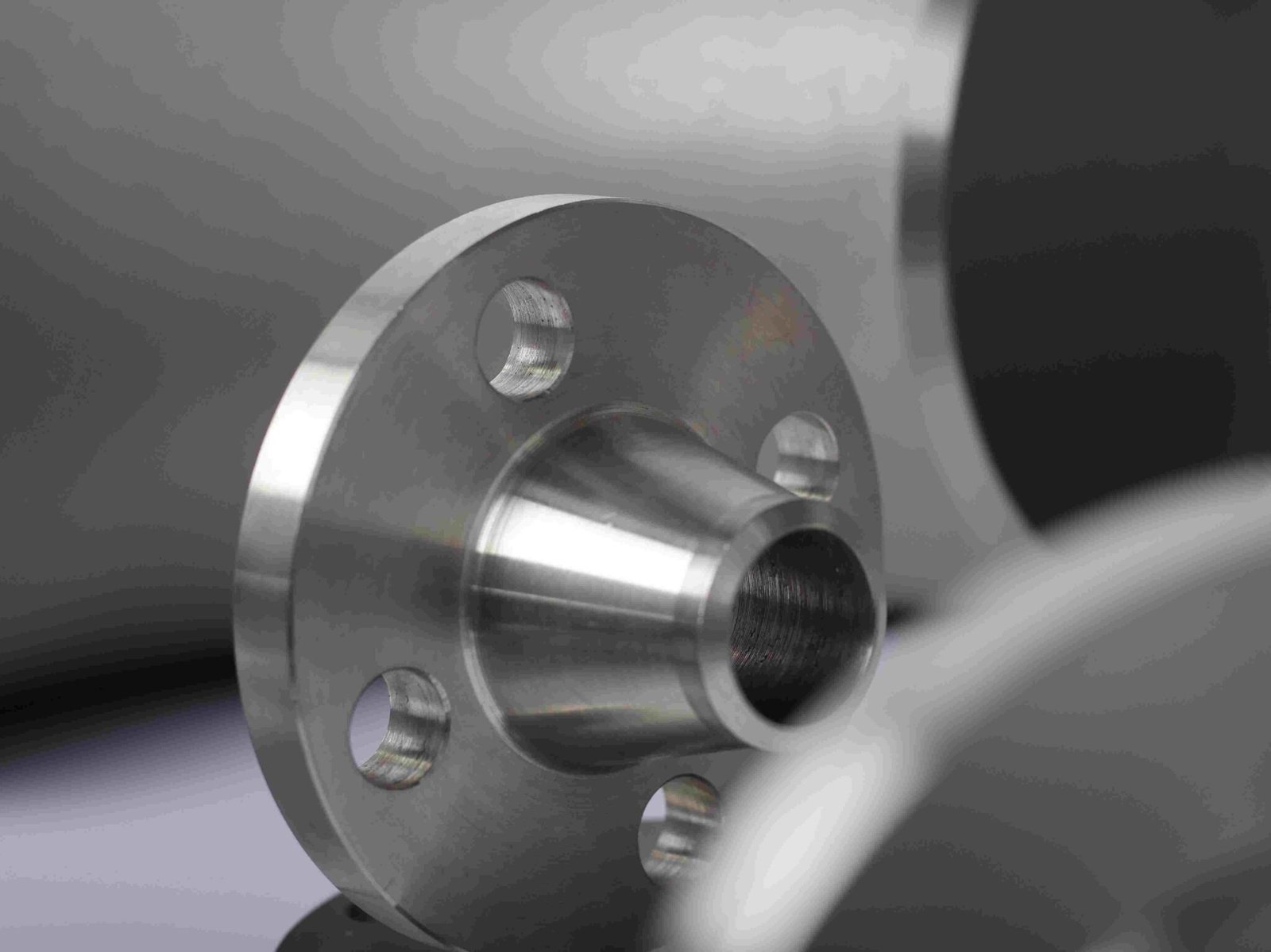 Weld Neck Flanges (WN)Ultimate Guide : Design, Welding & Comparison
